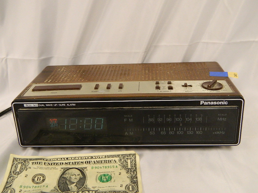 AA3461- VINTAGE PANASONIC ACCU-SET Dual Wake-Up / Sure Alarm Clock with ...