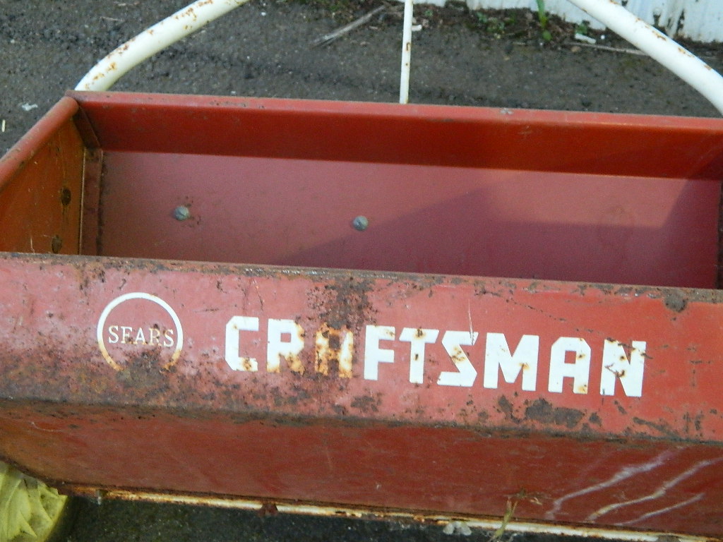 AA3780- Vintage CRAFTSMAN Red Metal Seeder Spreader ‘WORKS’ – Wilbur ...