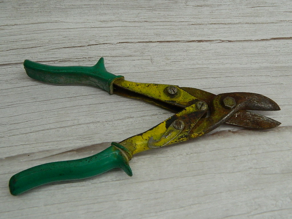 SG6245- Pair of Vintage Green Rubber Handled Tin Snips ’10 Inches Long ...