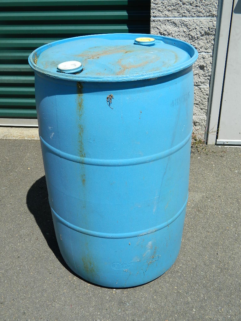 SG1006- Heavy Duty Blue Plastic 55 Gallon Water Drum – Wilbur Auction
