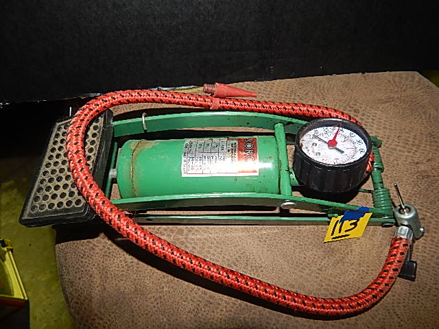 113-Air Compressor Foot Pedal – Wilbur Auction